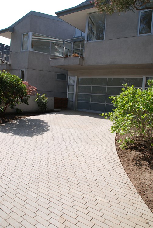 Narrow Modular Pavers for Dealers and Suppliers